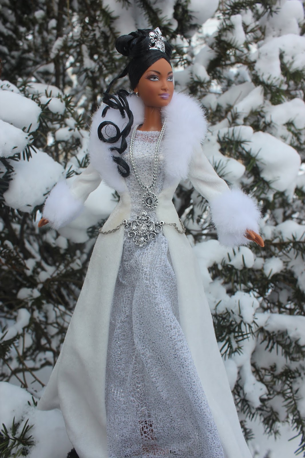 PLANET OF THE DOLLS: Doll-A-Day 2019 #34: Holiday Visions Winter ...