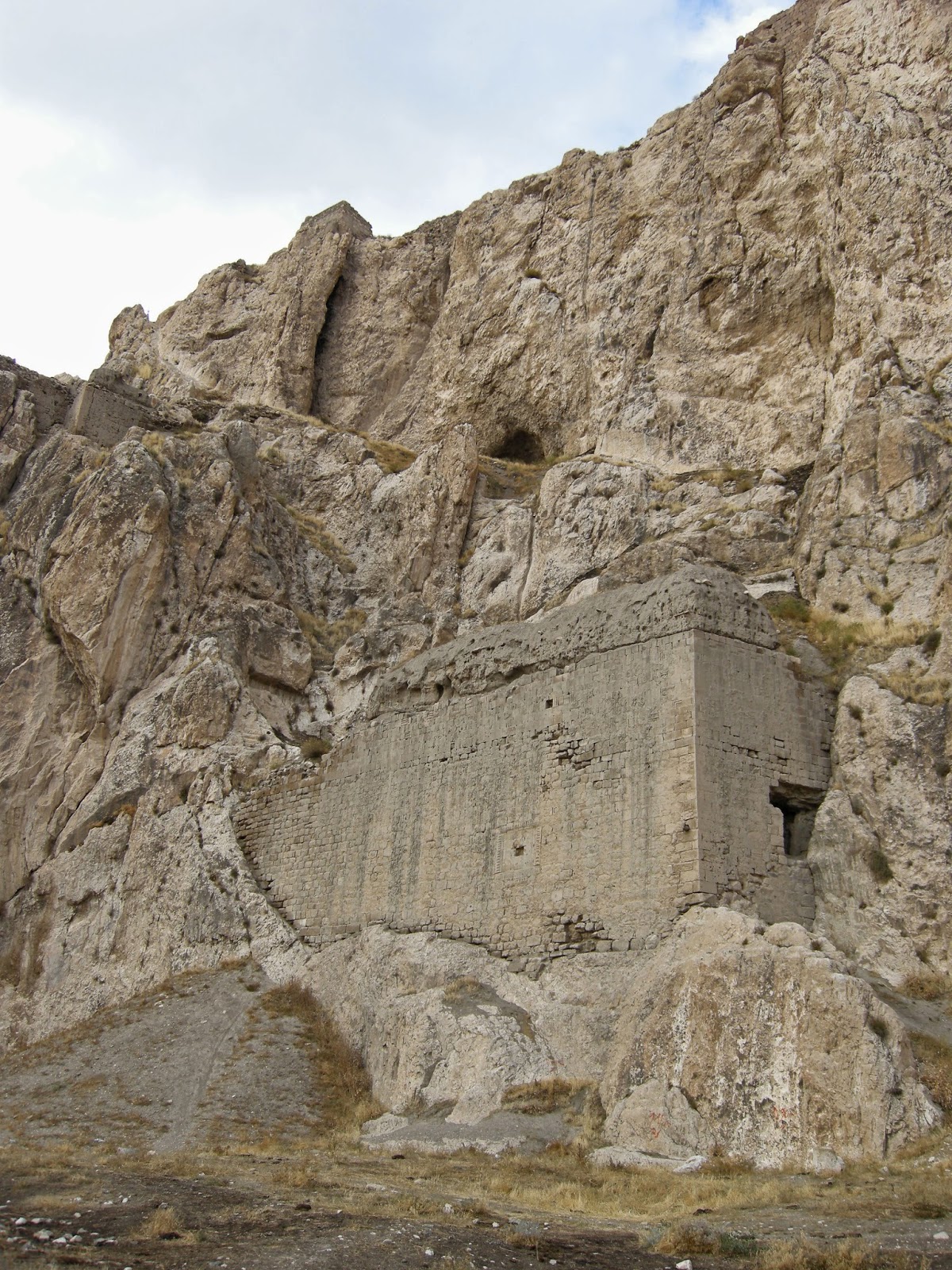 BIKE CLASSICAL: Tushpa: Bronze Gates of Shalmaneser