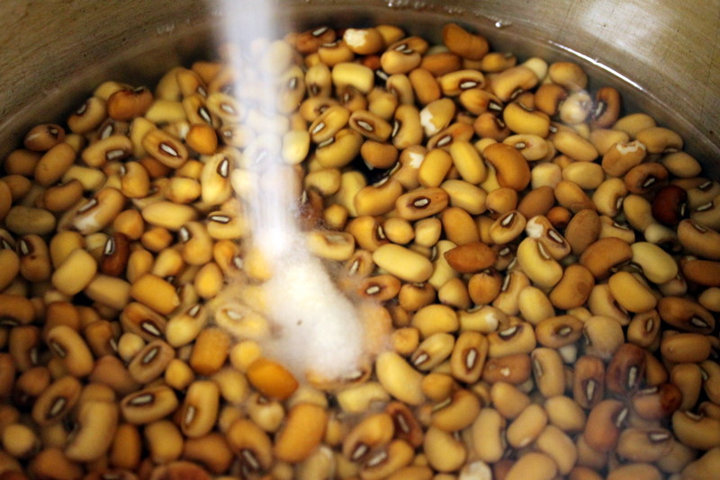 Delicious!!!: Vanpayar (Red gram/Red cowpeas) Upperi