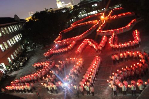 A Teacher's Charmed Life: Ang Pagdiriwang ng Sulo (The Torch Ceremony)