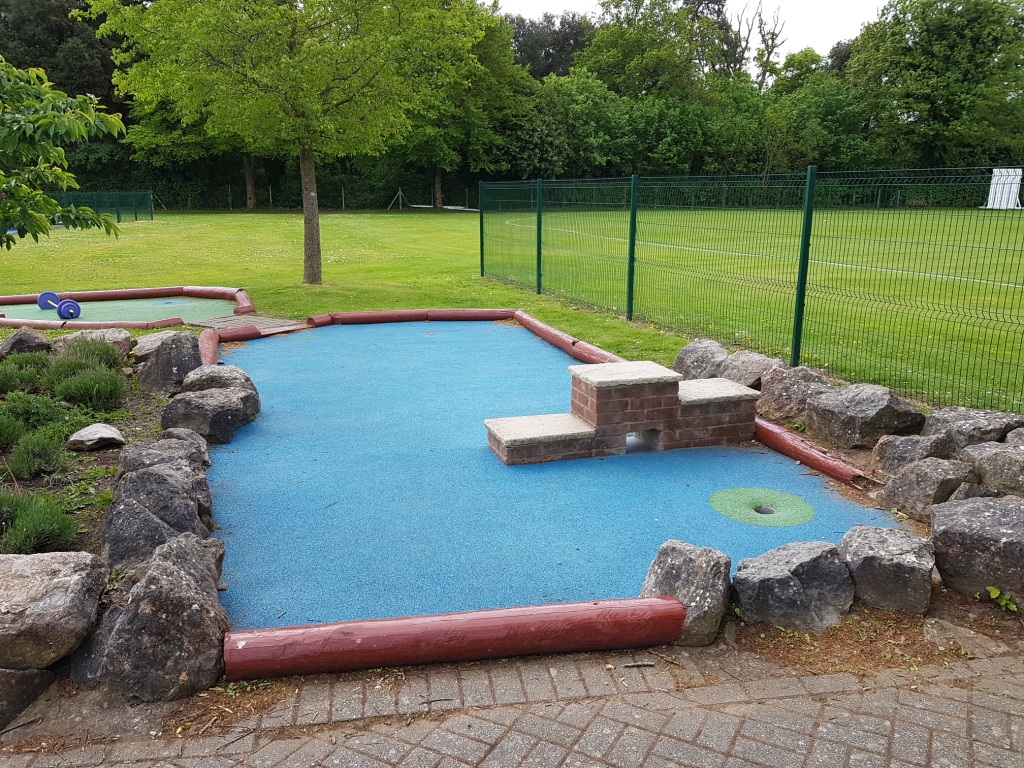 The Ham and Egger Files: Adventure Golf at Romsey Rapids Sports Complex ...