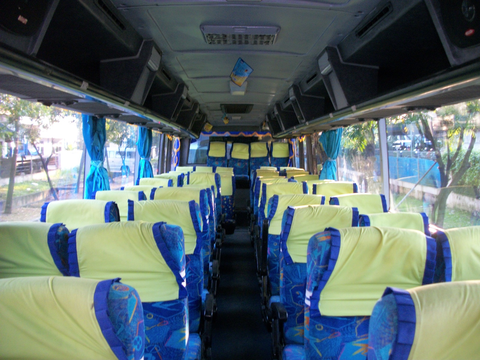 binatransport: SEWA BUS PARIWISATA AC & NON AC
