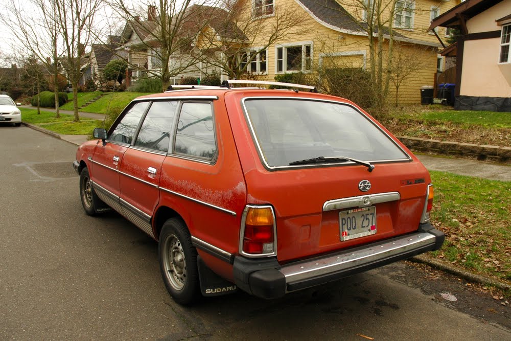 OLD PARKED CARS.: 1981 Subaru GL.