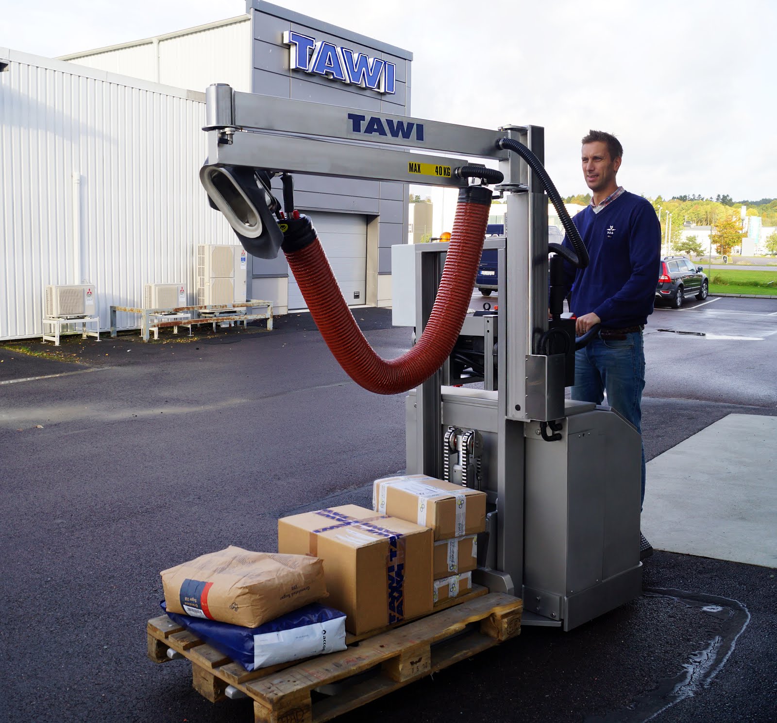 TAWIInternational: Customised ergonomic and mobile lifting solution ...