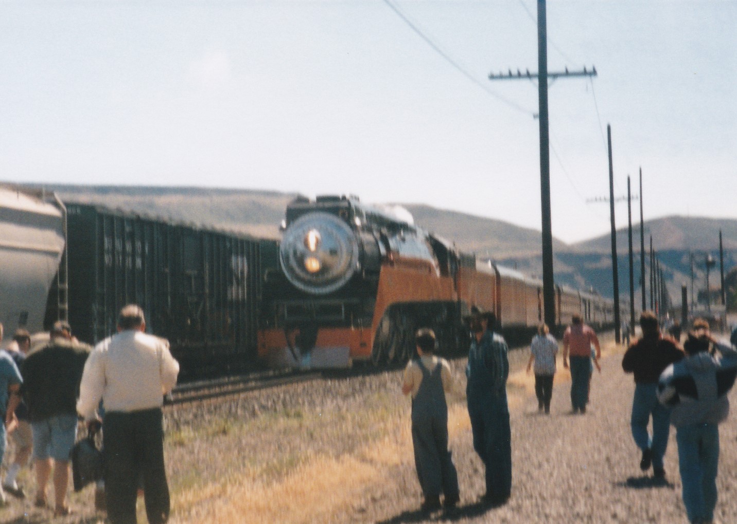 TrainPages: 4449 in Wishram in 1997