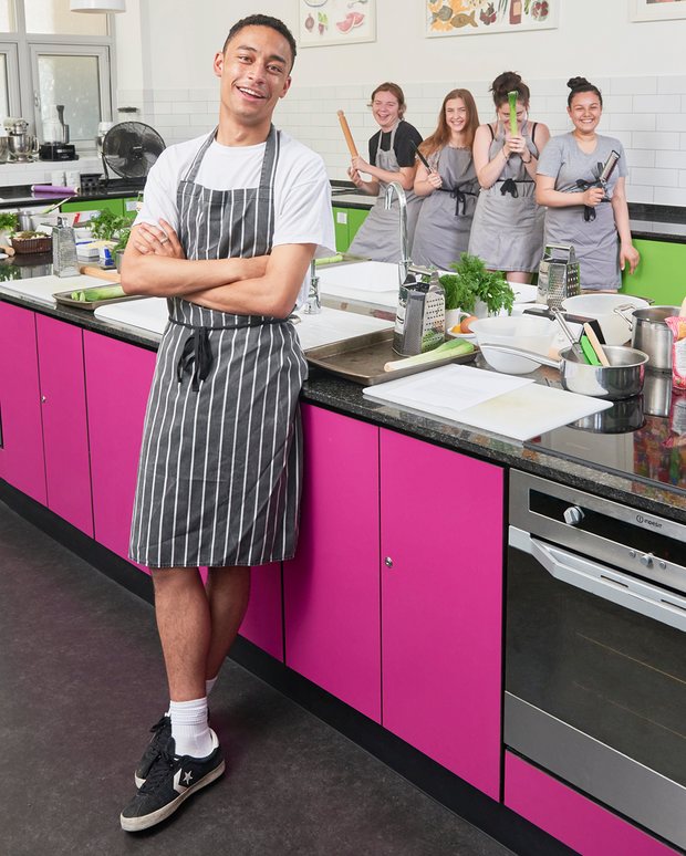 How To Cook: Rapper's Delight: How Musician Loyle Carner Is Teaching ...