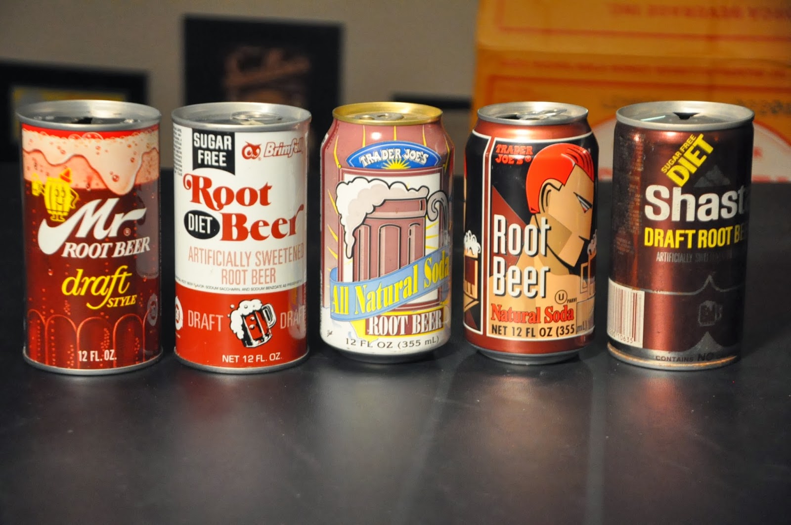 Tom's Root Beer Collectibles: Root Beer CANS