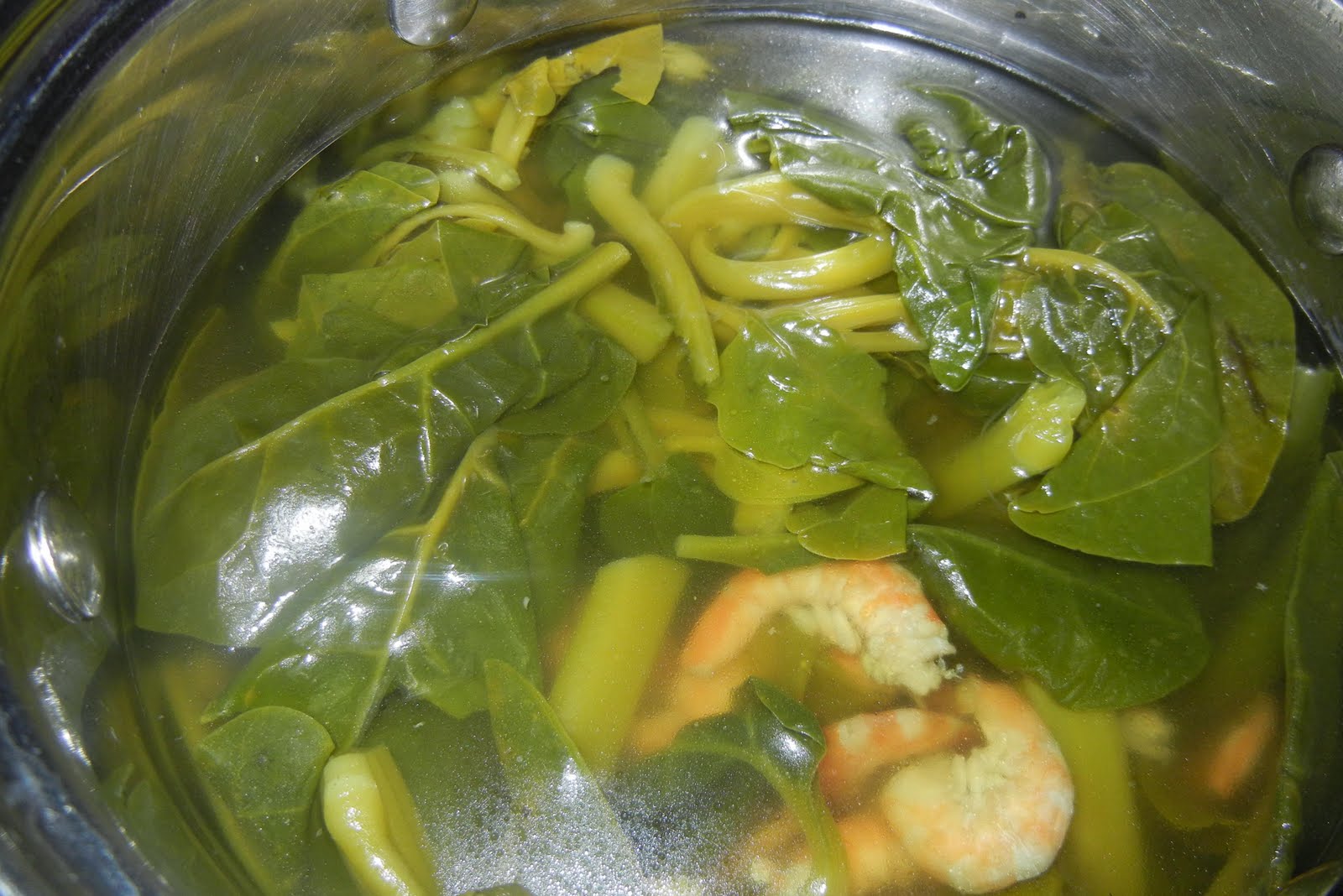 Foodilicious: Canh Rau Mong Toi - Malibar Spinach Soup