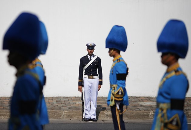 BLOG USANG: [Gambar]: Upacara Kemangkatan Di Raja Paling Megah Di ...