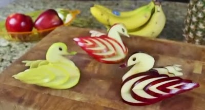 twenty2december™ : [VIDEO] Gubahan mudah Sebiji apple jadi angsa comel ...