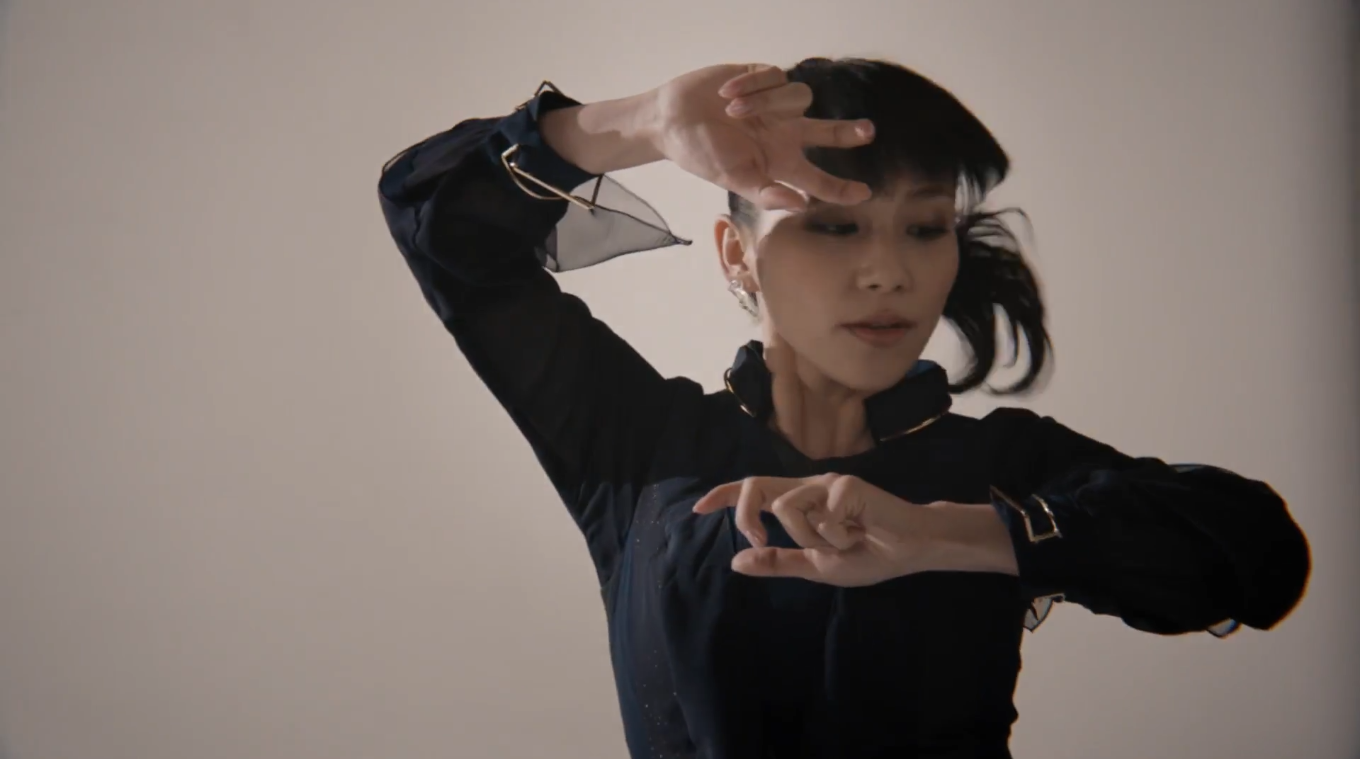 I cry like Yuko Oshima: Jpop: Perfume - Flash