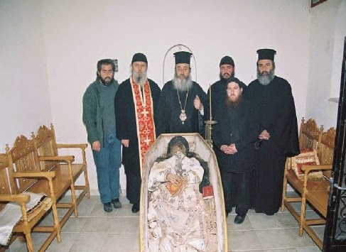 ΑΥΘΑΡΤΟ ΚΑΙ ΕΥΩΔΙΑΖΟΝ ΠΑΡΑΜΕΝΕΙ ΤΟ ΣΚΗΝΩΜΑ ΤΟΥ ΟΣΙΟΥ ΒΗΣΣΑΡΙΩΝΩΣ ΤΟΥ ...