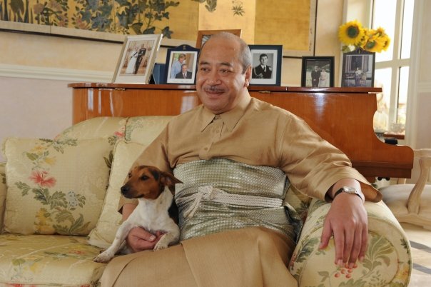 Loketi Niua Latu: King George Tupou V