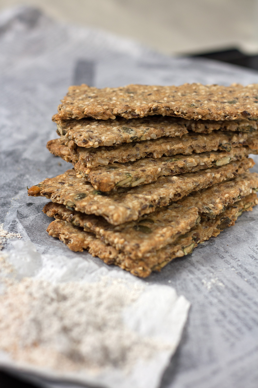 Slani krekeri sa sjemenkama | Na tanjiru