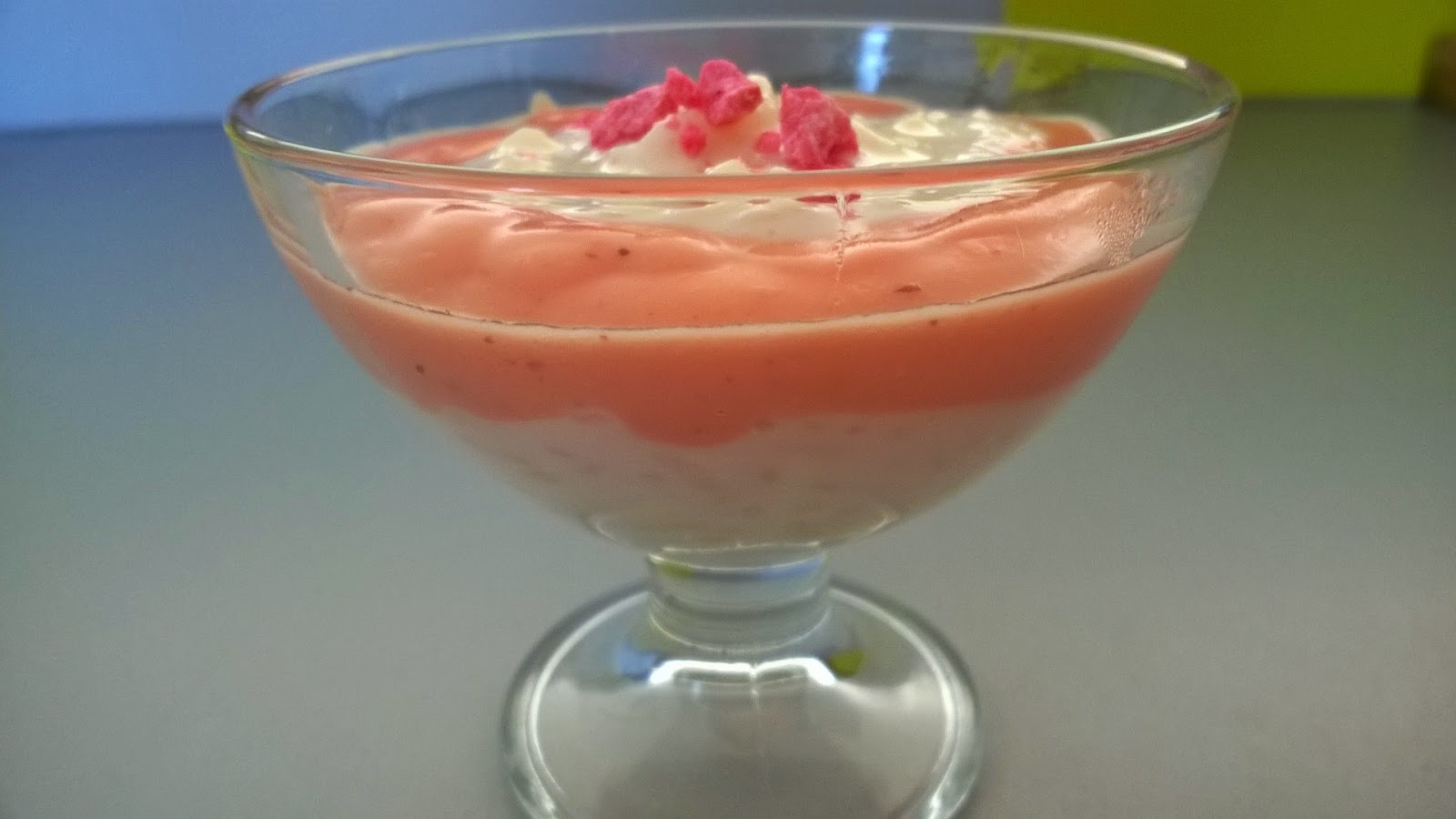 Crémeux de riz au lait et sa crème de pralines roses