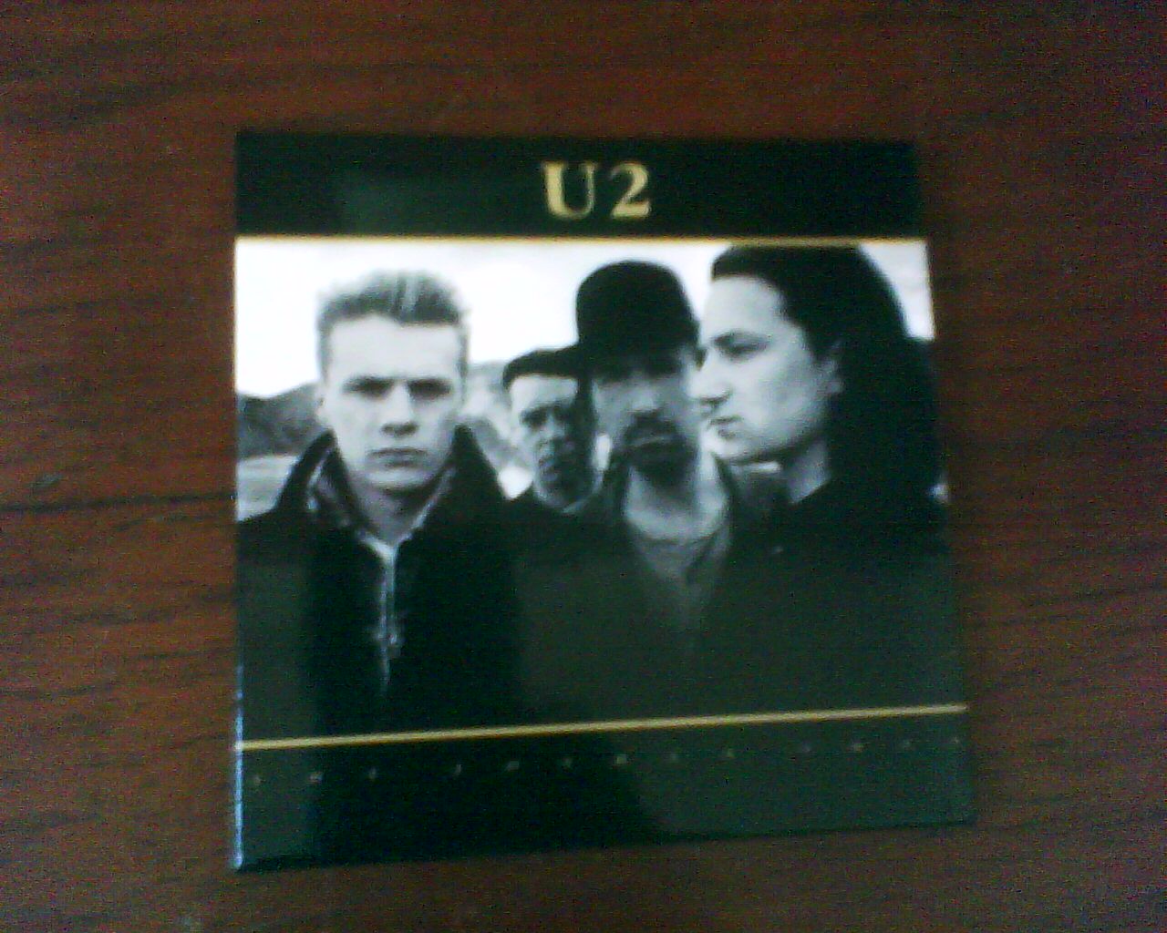 I WANNA FEEL SUNLIGHT ON MY FACE: My new U2 gifts!