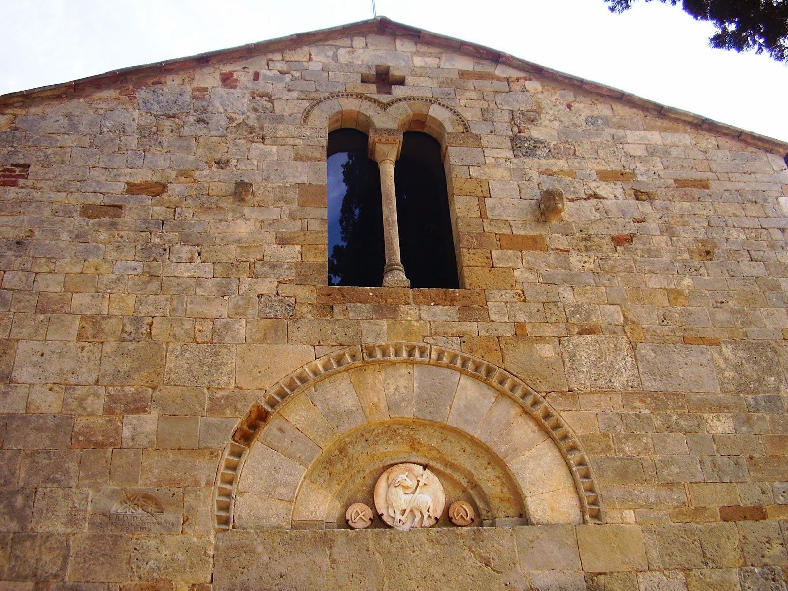 PERSONA E COMUNITA'.: La Comunità monastica di Bose a Cellole.