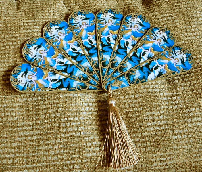 Linda's Crafty Inspirations: Craft Project: Blue Fairy Fan