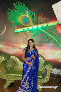 all off u: vinu mohan wife vidya navel show