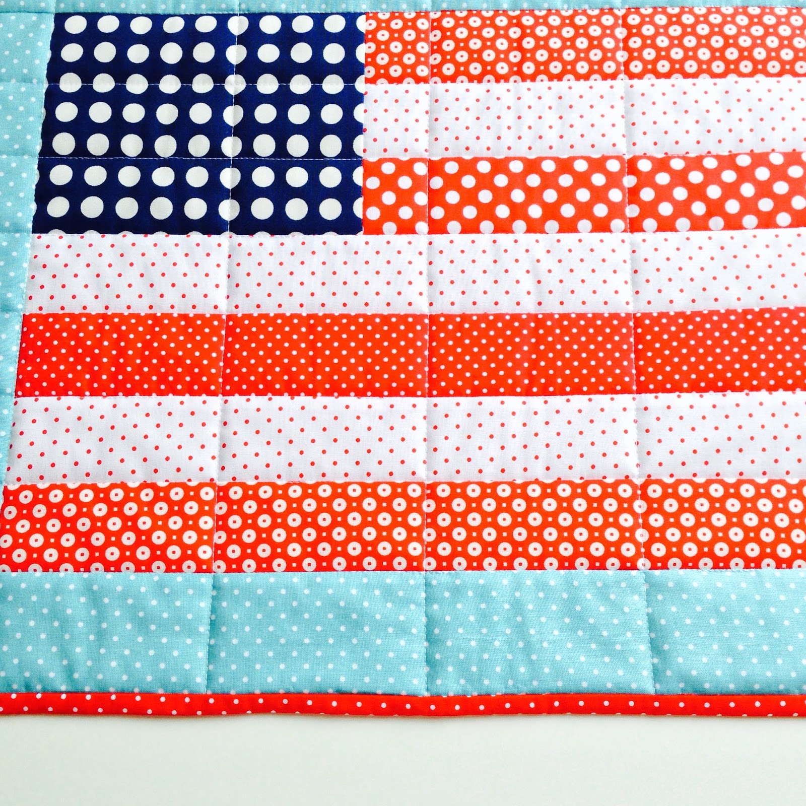 .: Patriotic Sewing - American Flag Mini Quilt