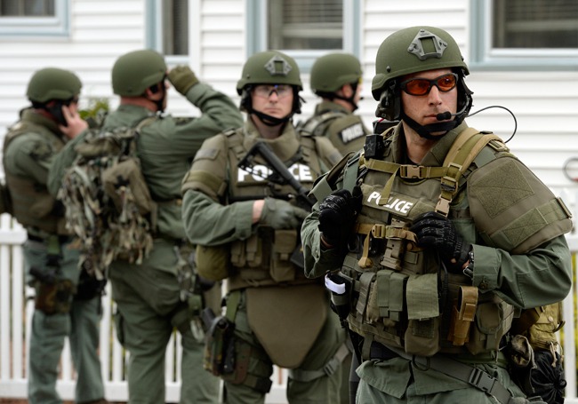 Sinking Fastball: How many SWAT teams are at the Boston bombing suspect hunt