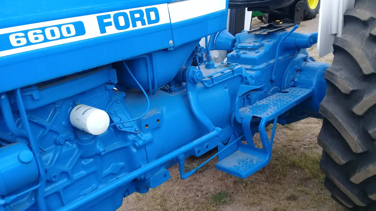 MAQUINARIA AGRICOLA INDUSTRIAL: Tractor Ford 6600 con Motor New Holland ...