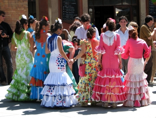 Sojourn in Spain: Colourful dresses