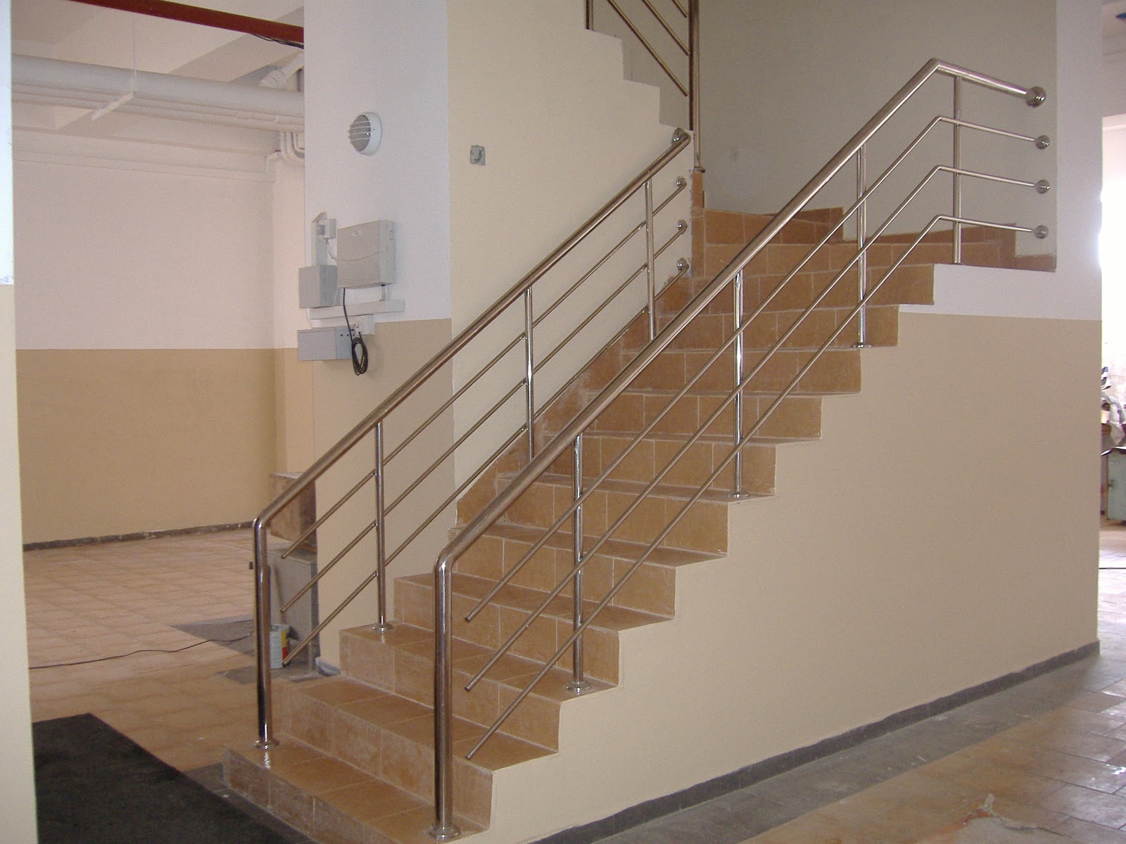 TMR Stainless Steel Fabricators: Stainless steel hand railings