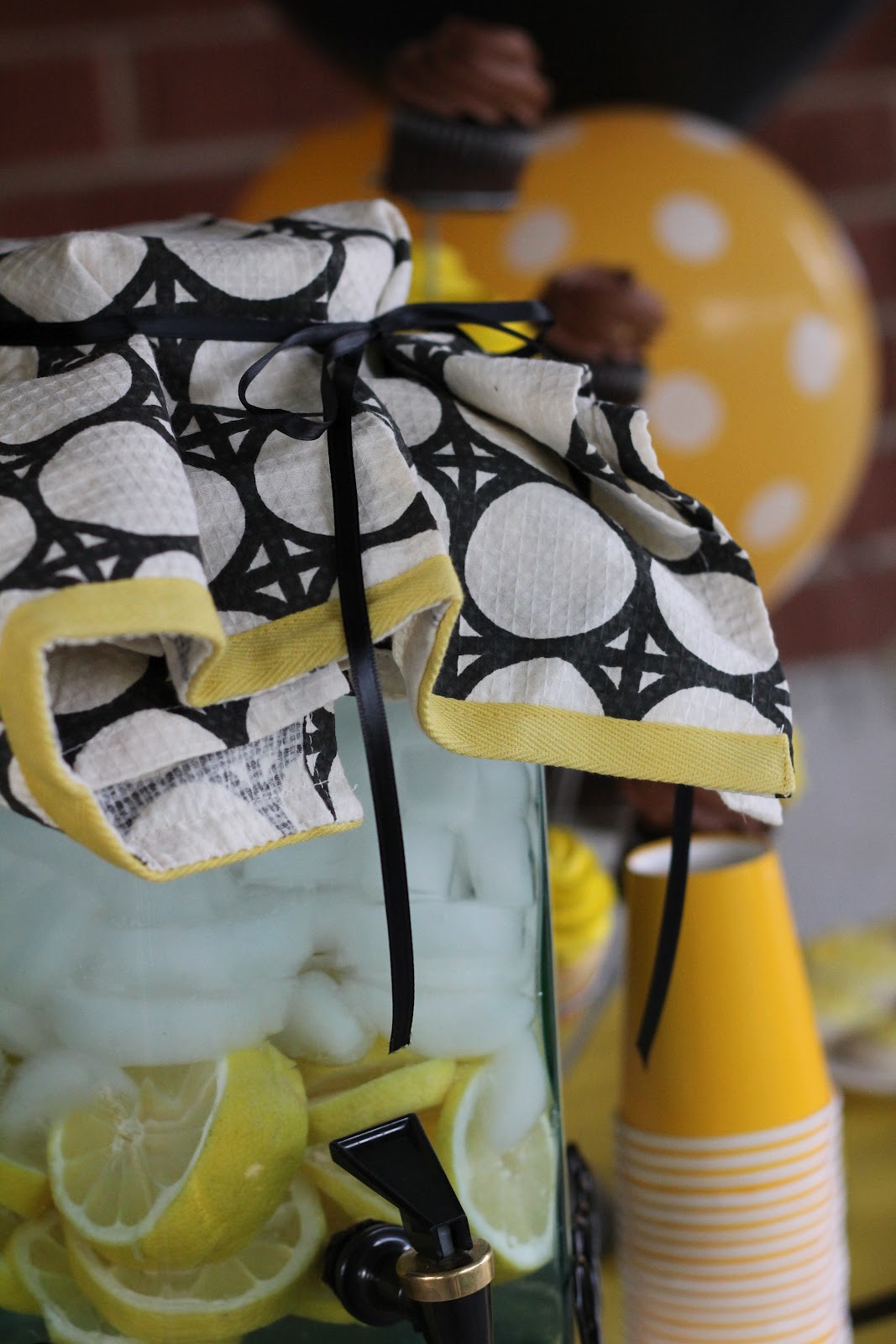 Life on Poppy Lane: Twins 3rd Birthday: School Bus Party