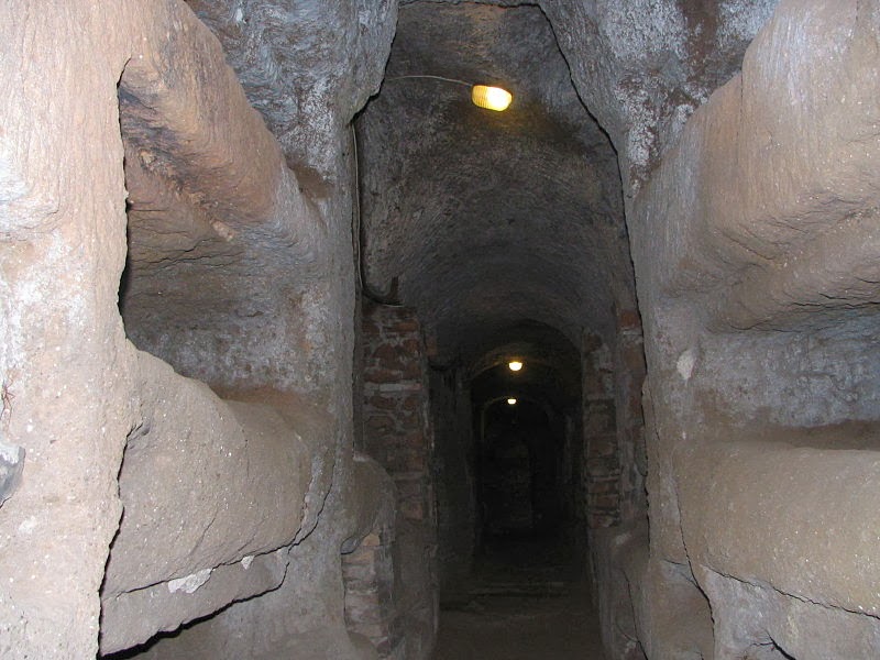 Hannah's Adventures in Europe: Catacombs and the Underground