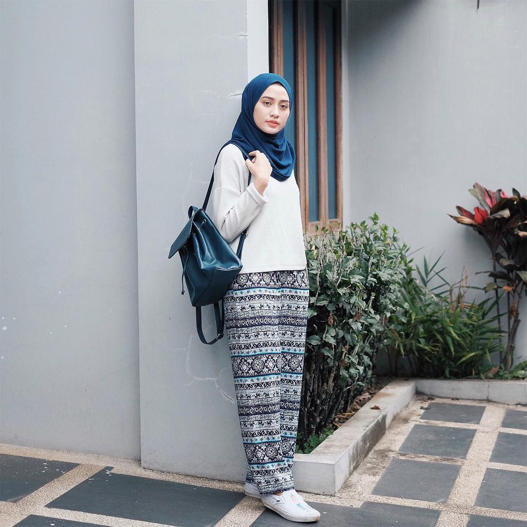 30+ Inspirasi Fashion Hijab Selebgram 2017 - Tutorial HijabKu
