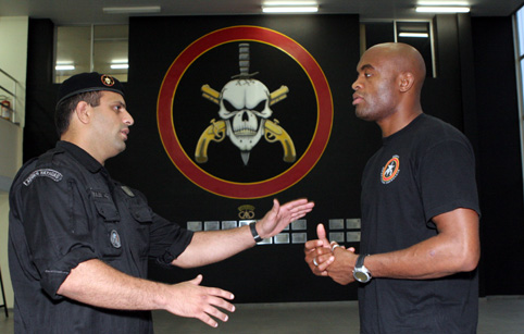 BOPE ELITE SQUAD: UFC champion Andeson Silva visited the BOPE Elite ...