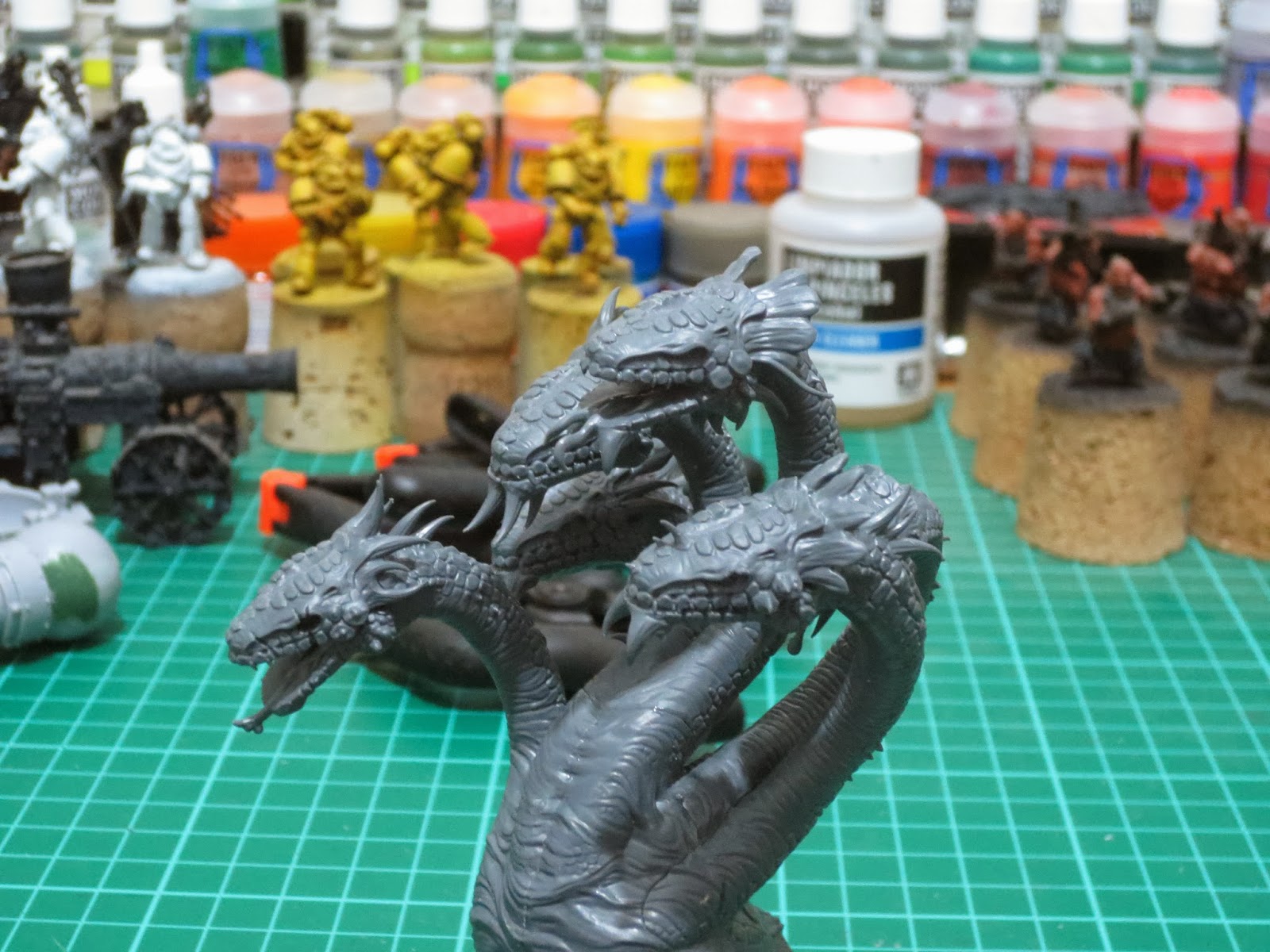 Plastic Krak: New Dark Elves Hydra - Unboxed and first looks