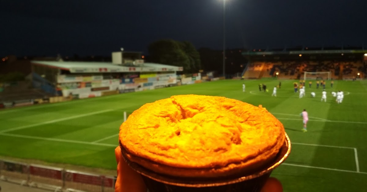 Pierate - Pie Reviews: Football Pie: Oldest Football League Pie?