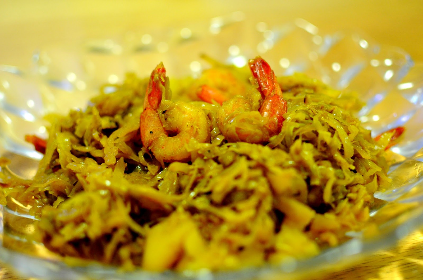 When Mom & Dad cook: Chingri maach diye bandhakopi-Cabbage with shrimps