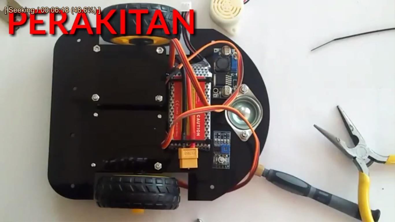 HACKING ROBOT PEMADAM API (FIRE FIGHTER ROBOT) ~ Hacking Arduino Project