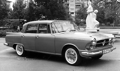 Car Style Critic: Borgward's Large P100 Sedan