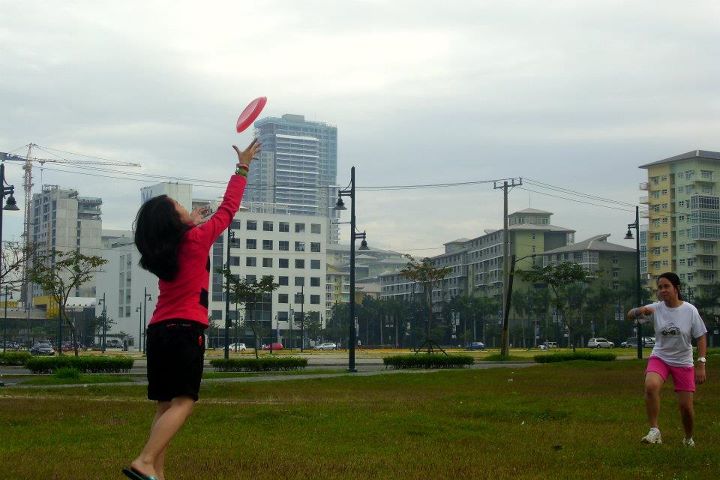 FRISBEE IN PHYSICS: Ultimate Frisbee
