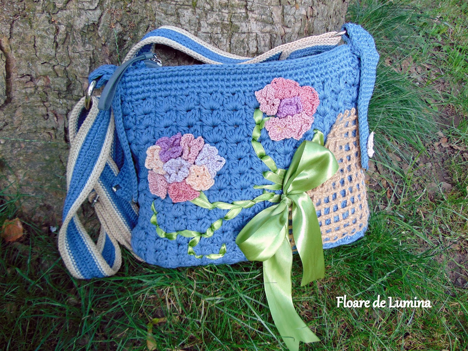 Floare de Lumina: Traista cu povesti - genti de vara crosetate / genti ...