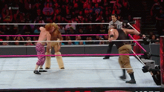 Gifs WWE Oficial: Braun Strowman