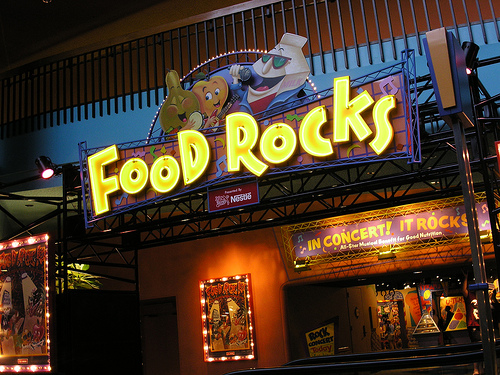 Theme Park Nostalgia: Kitchen Kabaret October 1, 1982 - January 3, 1994 ...