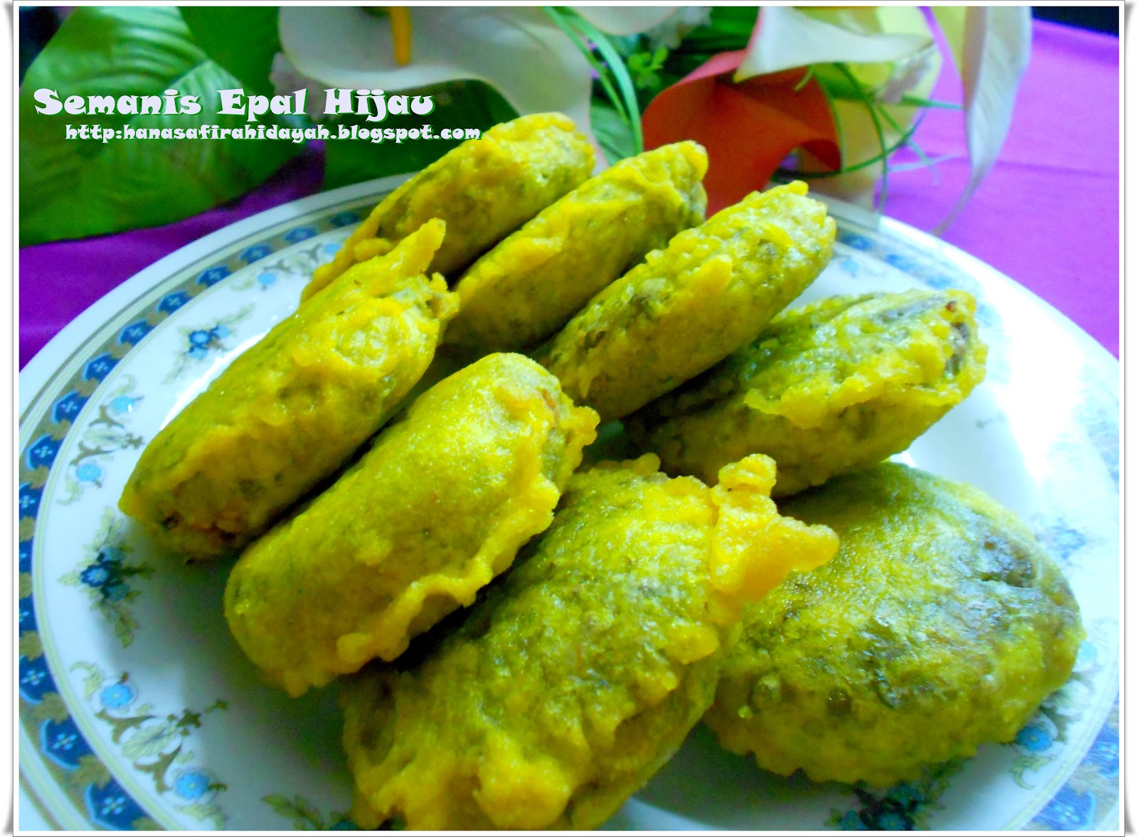 Semanis Epal Hijau..***: Kuih Rengas aka Kuih Kacang Hijau aka Kuih Kasturi