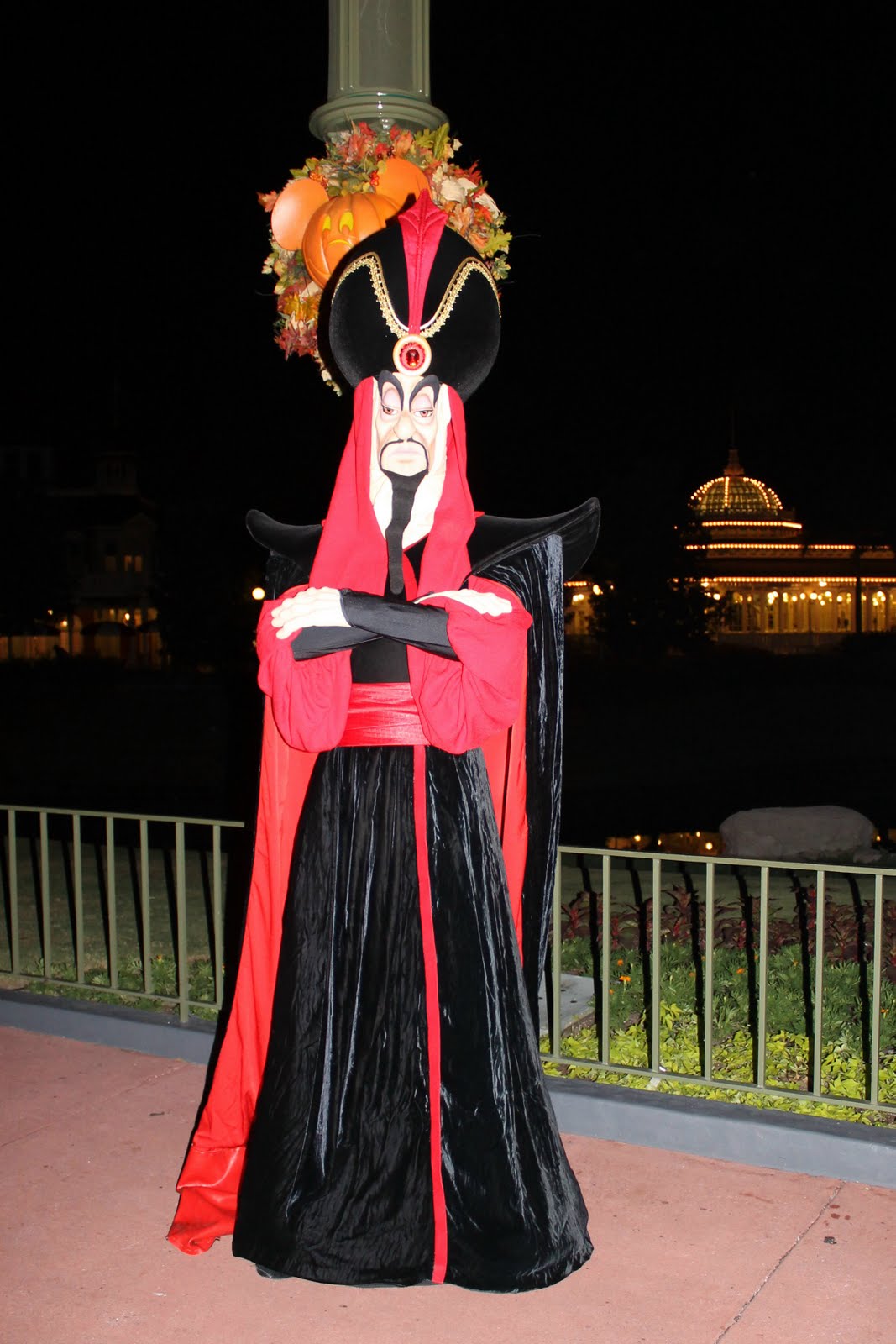 Unofficial Disney Character Hunting Guide: MNSSHP 2011-Character Locations