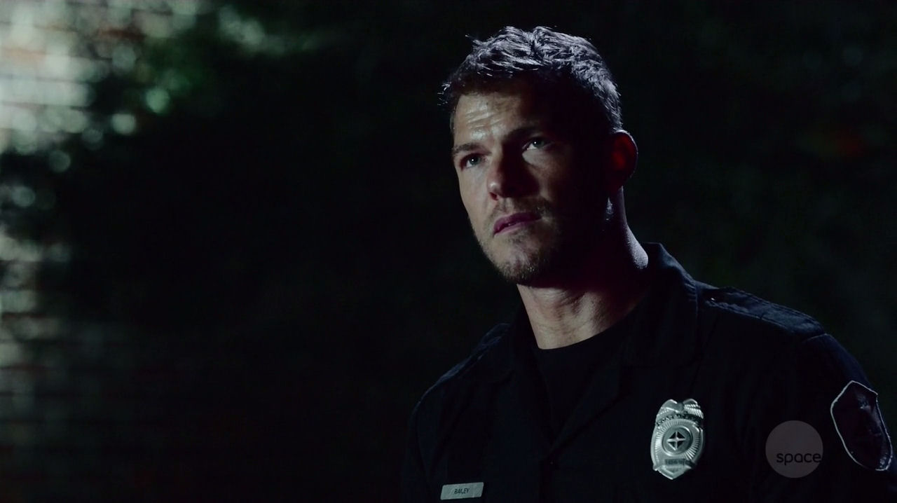 Thomas Dominique & Alan Ritchson on Blood Drive (2017) ~ DC's Men of ...