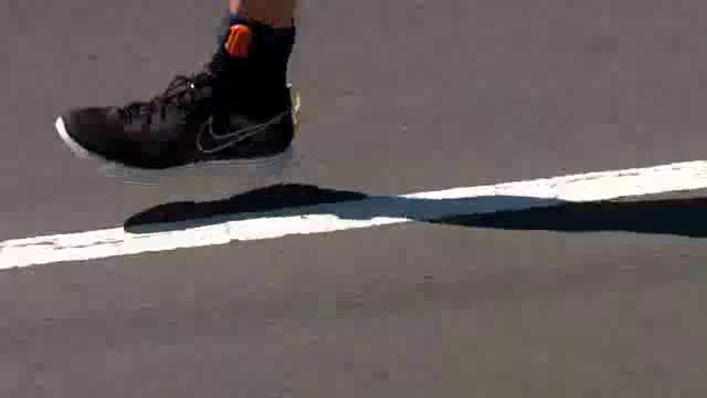 LE PLAISIR DE COURIR / COURIR LEGER - LIGHT FEET RUNNING: 39. (english ...