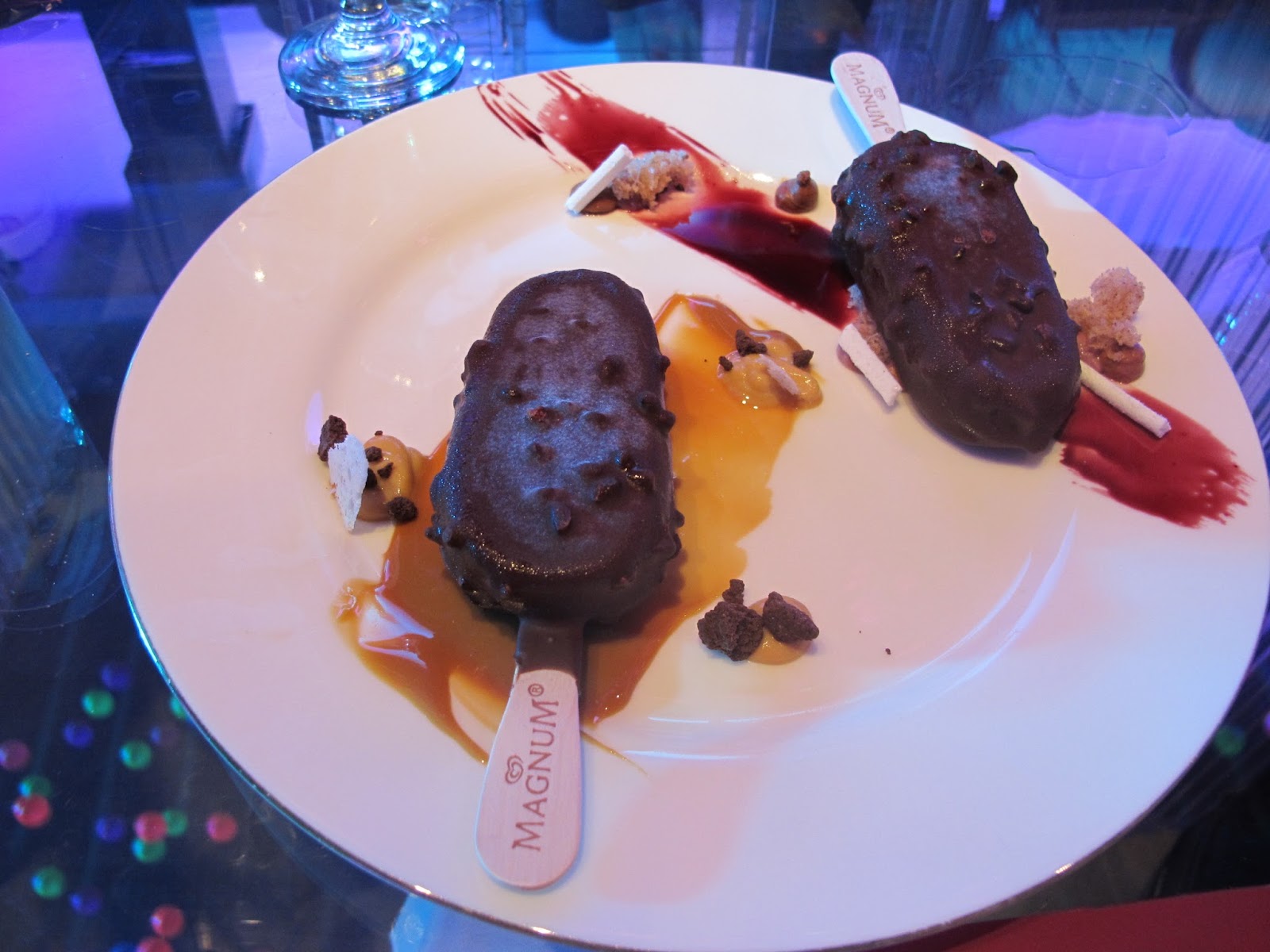 Magnum Infinity - ARTSY FARTSY AVA