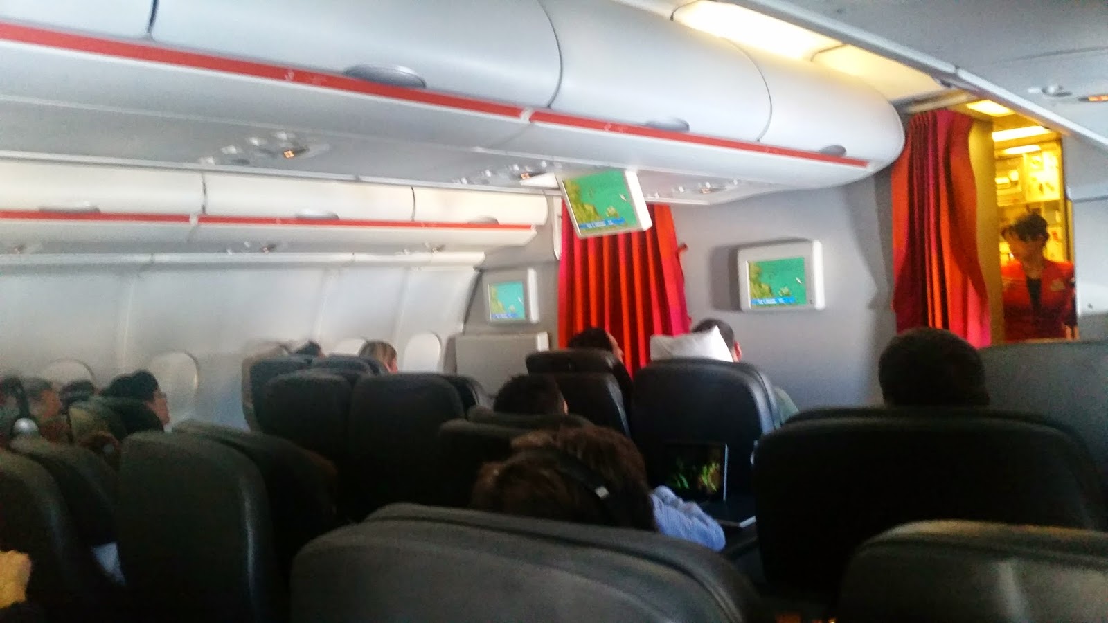 Jetstar Business Class : JQ7 Melbourne to Singapore on the A330