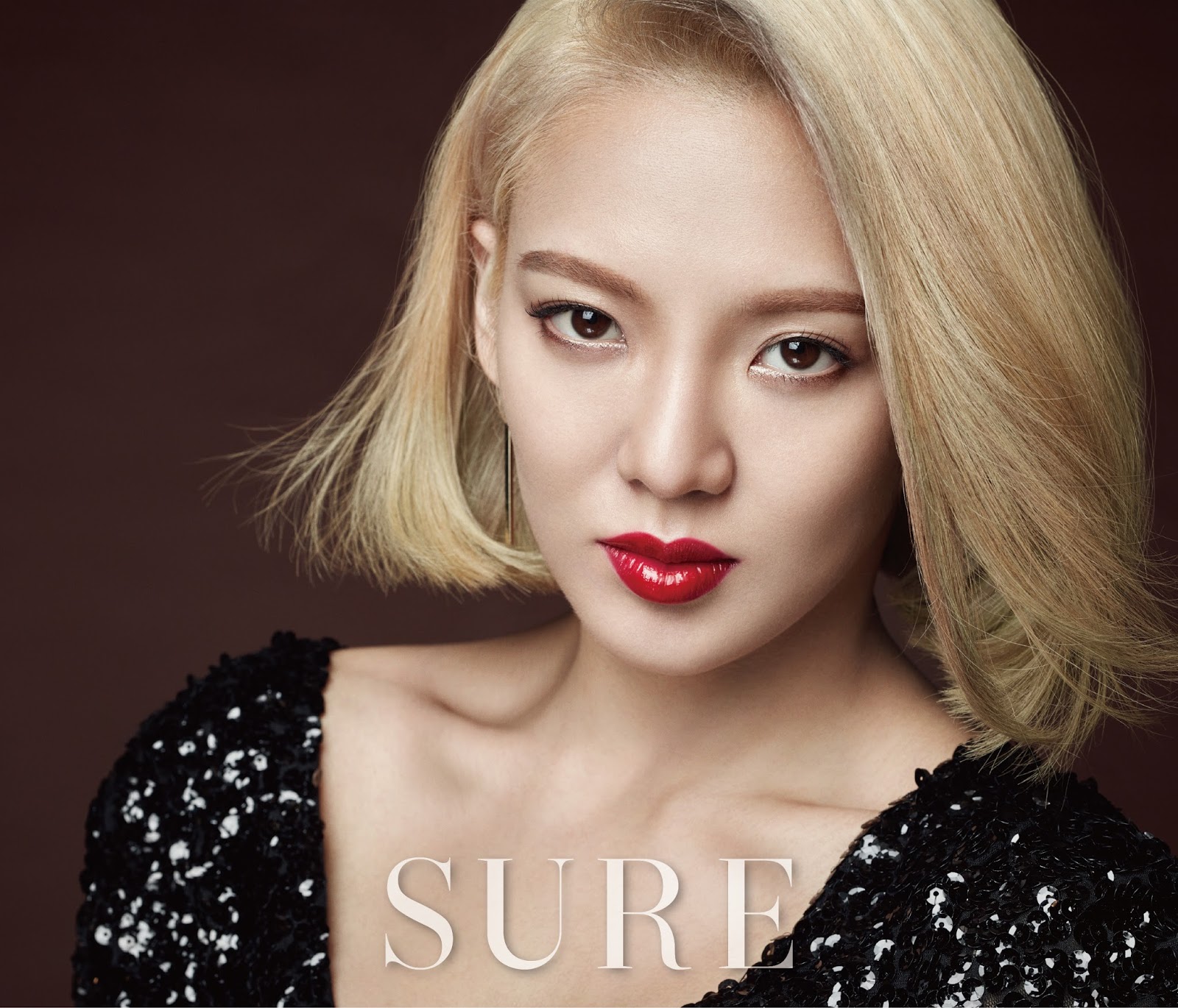 SNSD Overload: Hyoyeon for '슈어/SURE' September 2015 Issue