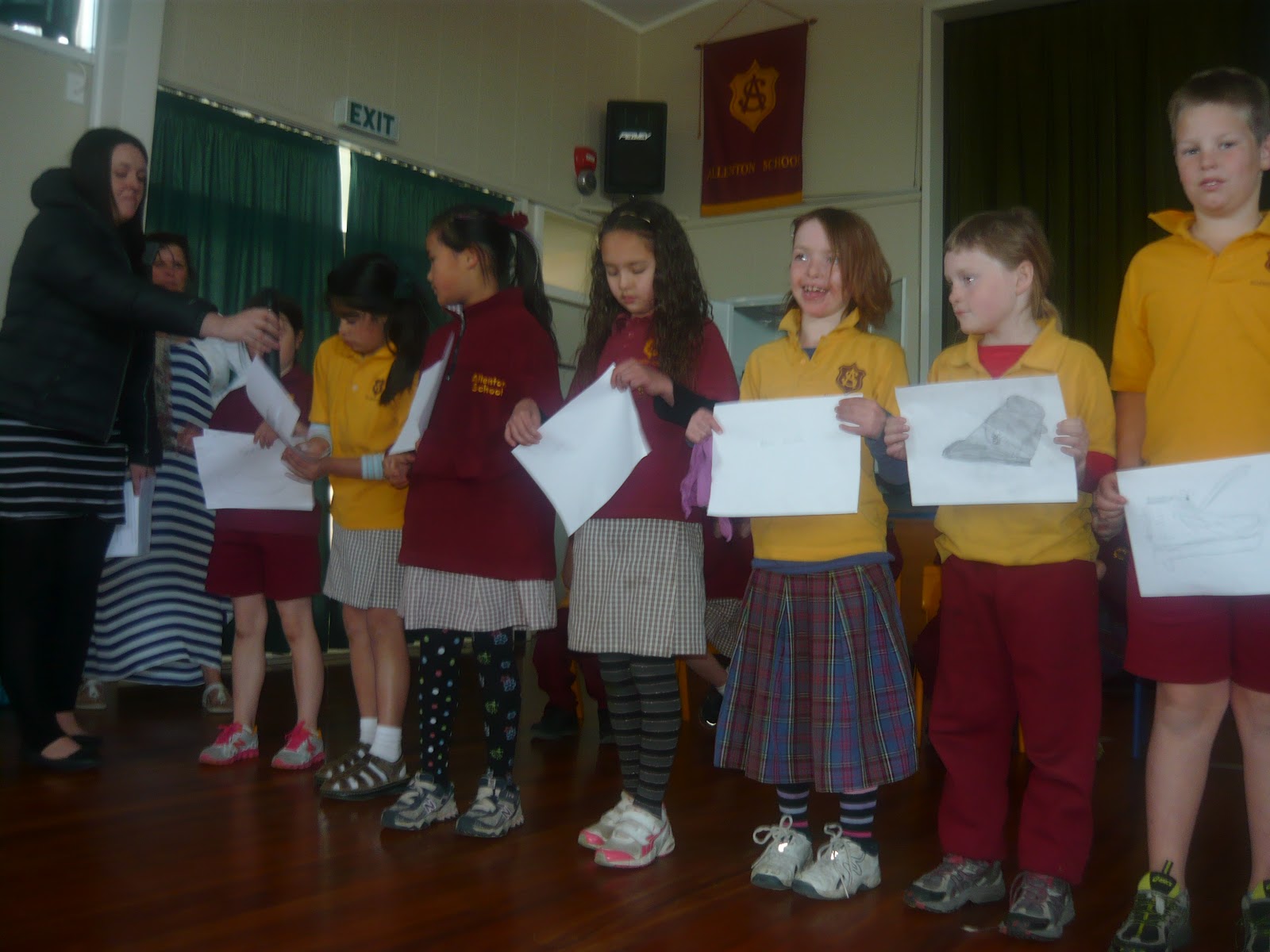 Room 6 - Allenton School - 2012: Assembly