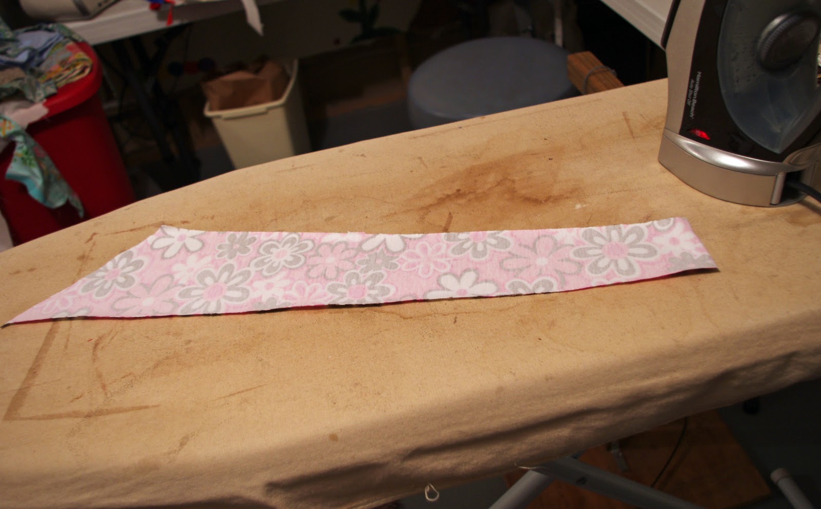 SquigglyTwigs Designs: Tuesday's Tute: No Curl Knit Fabric